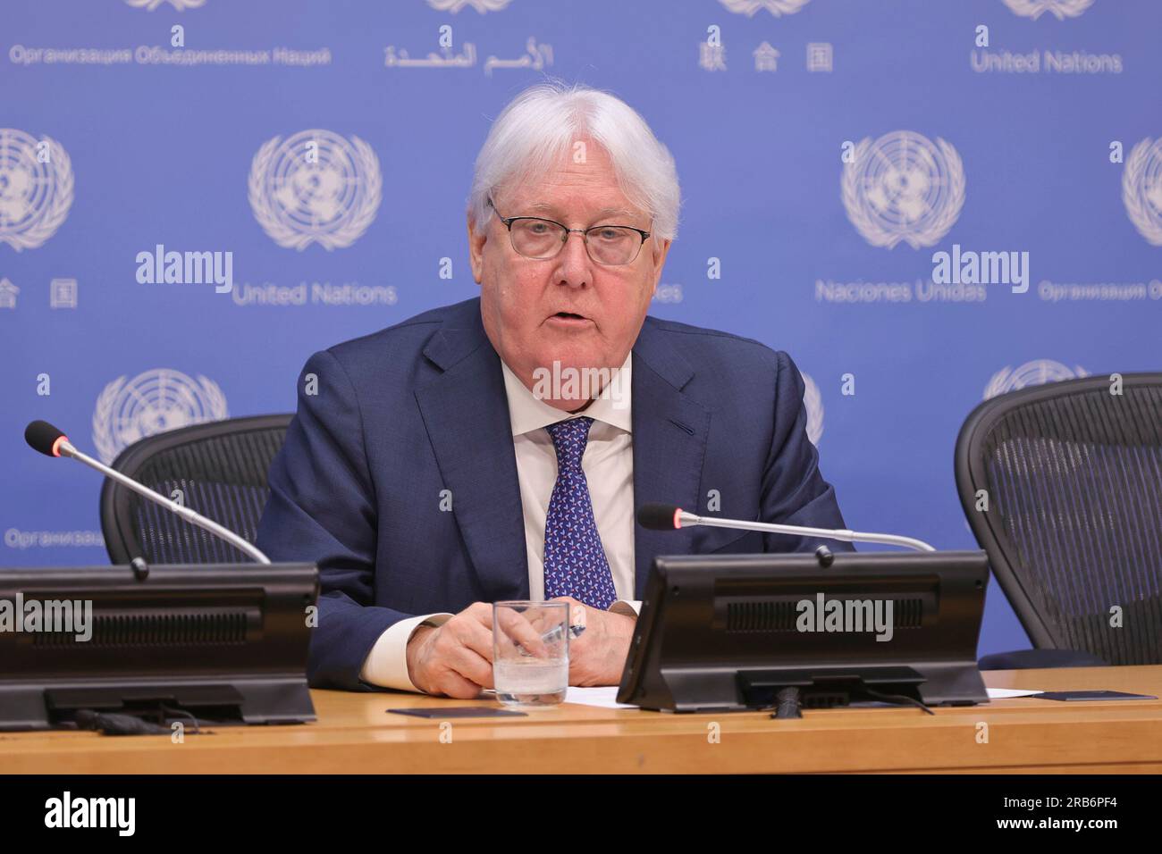 Martin griffiths hi-res stock photography and images - Alamy