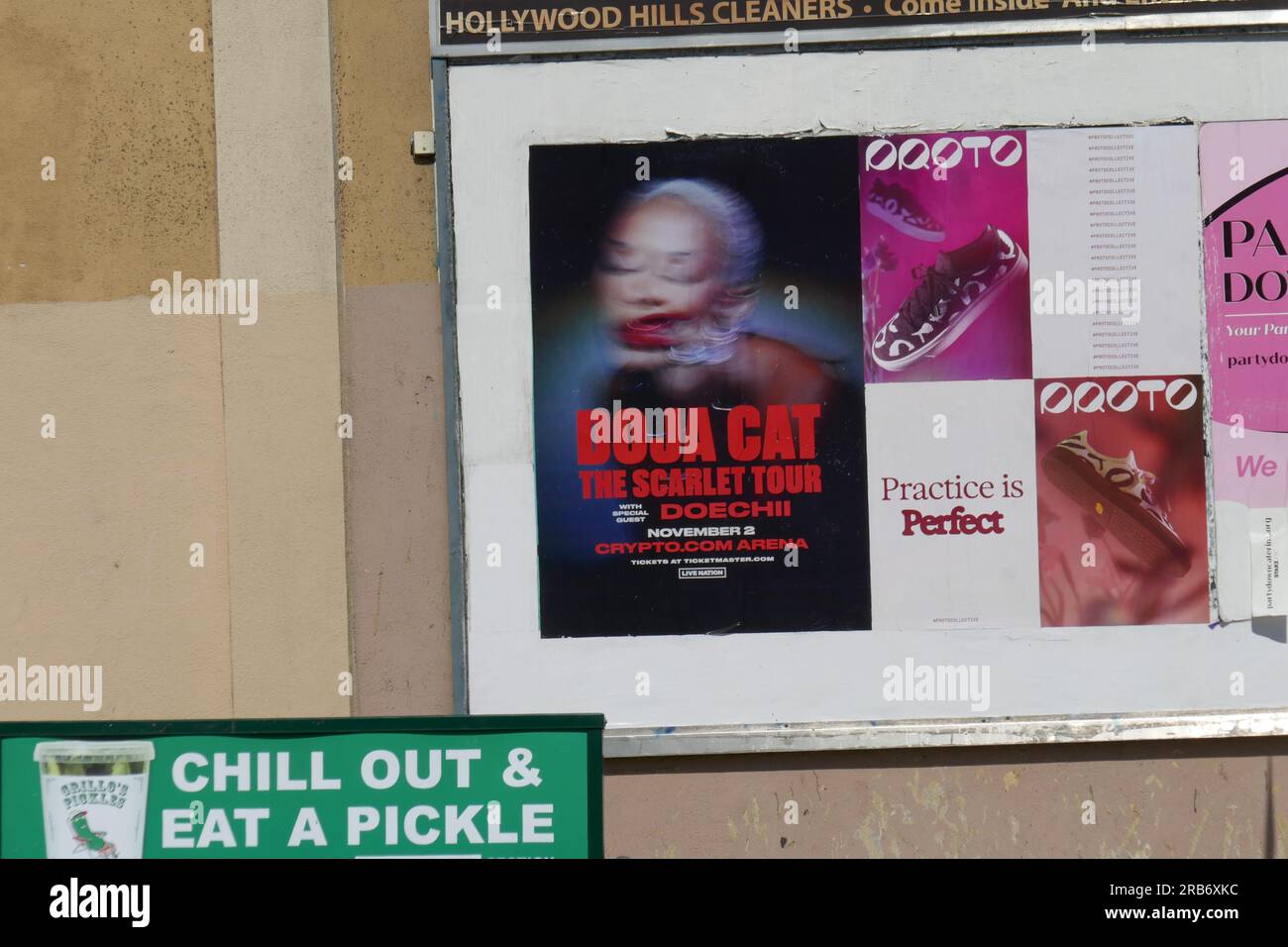 Dojo cat hi-res stock photography and images - Alamy
