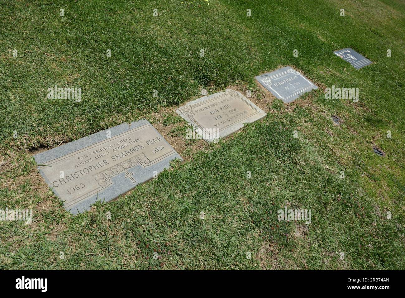 Culver City, California, USA 6th July 2023 Actor Christopher Penn Grave ...