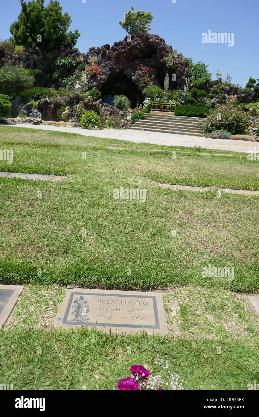 Culver City, California, USA 6th July 2023 Actor Bela Lugosi Grave in ...