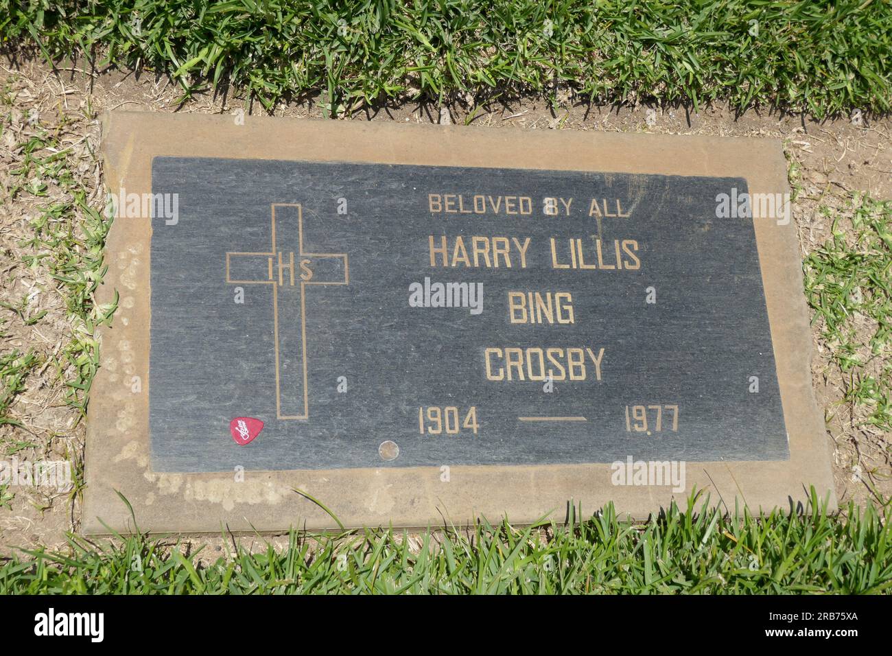 Culver City, California, USA 6th July 2023 Singer Bing Crosby Grave in ...