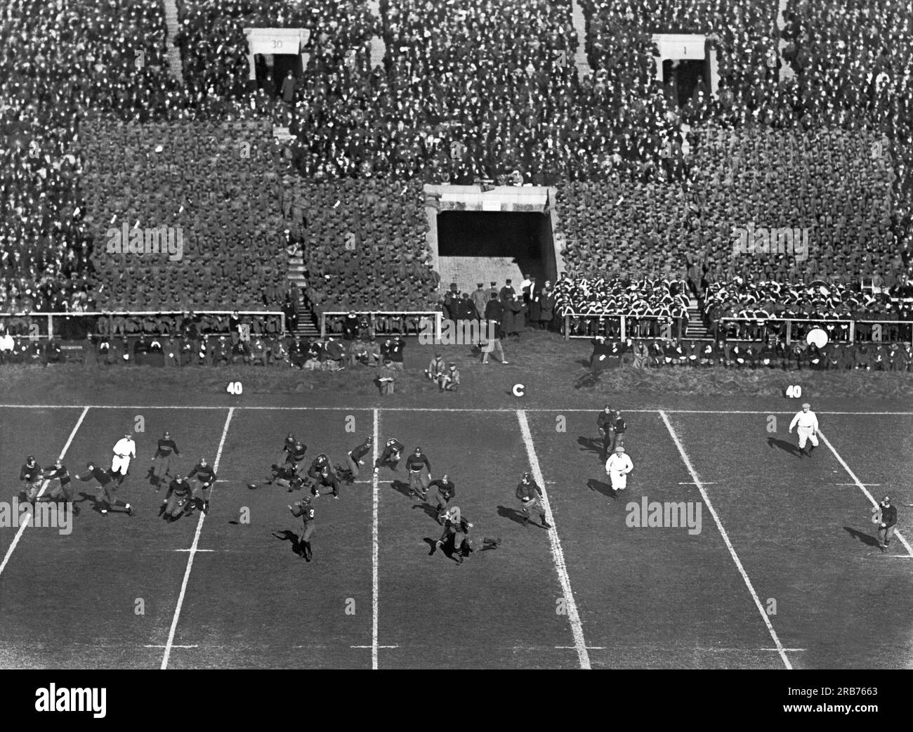 New Haven, Connecticut: October 21, 1925 Yale left halfback Noble makes ...