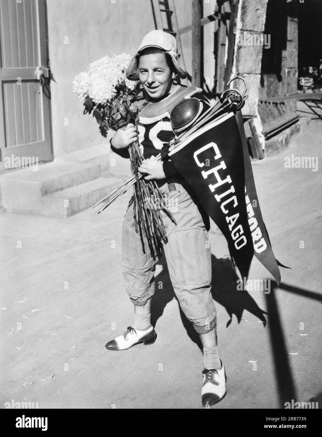 Hollywood, California: October, 1936 Vaudeville comedian Joe Penner has ...