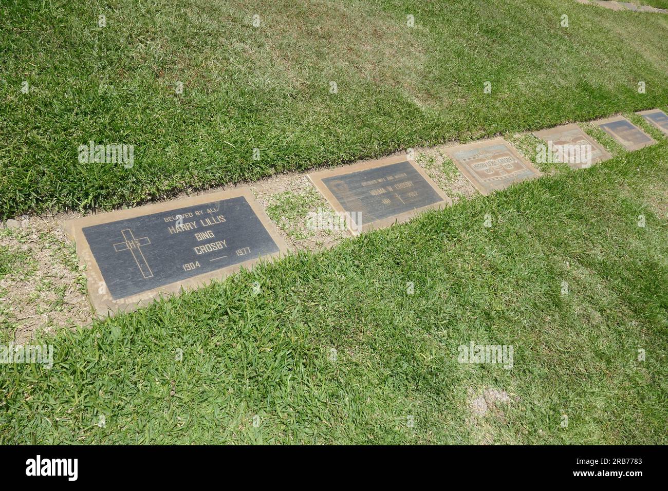 Culver City, California, USA 6th July 2023 Singer Bing Crosby Grave in ...