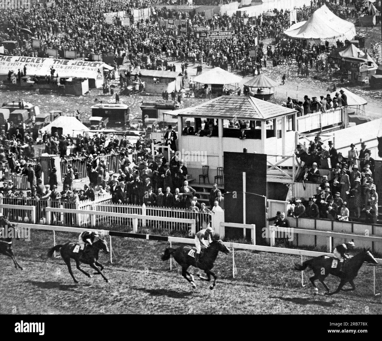 Epson derby vintage Black and White Stock Photos & Images - Alamy