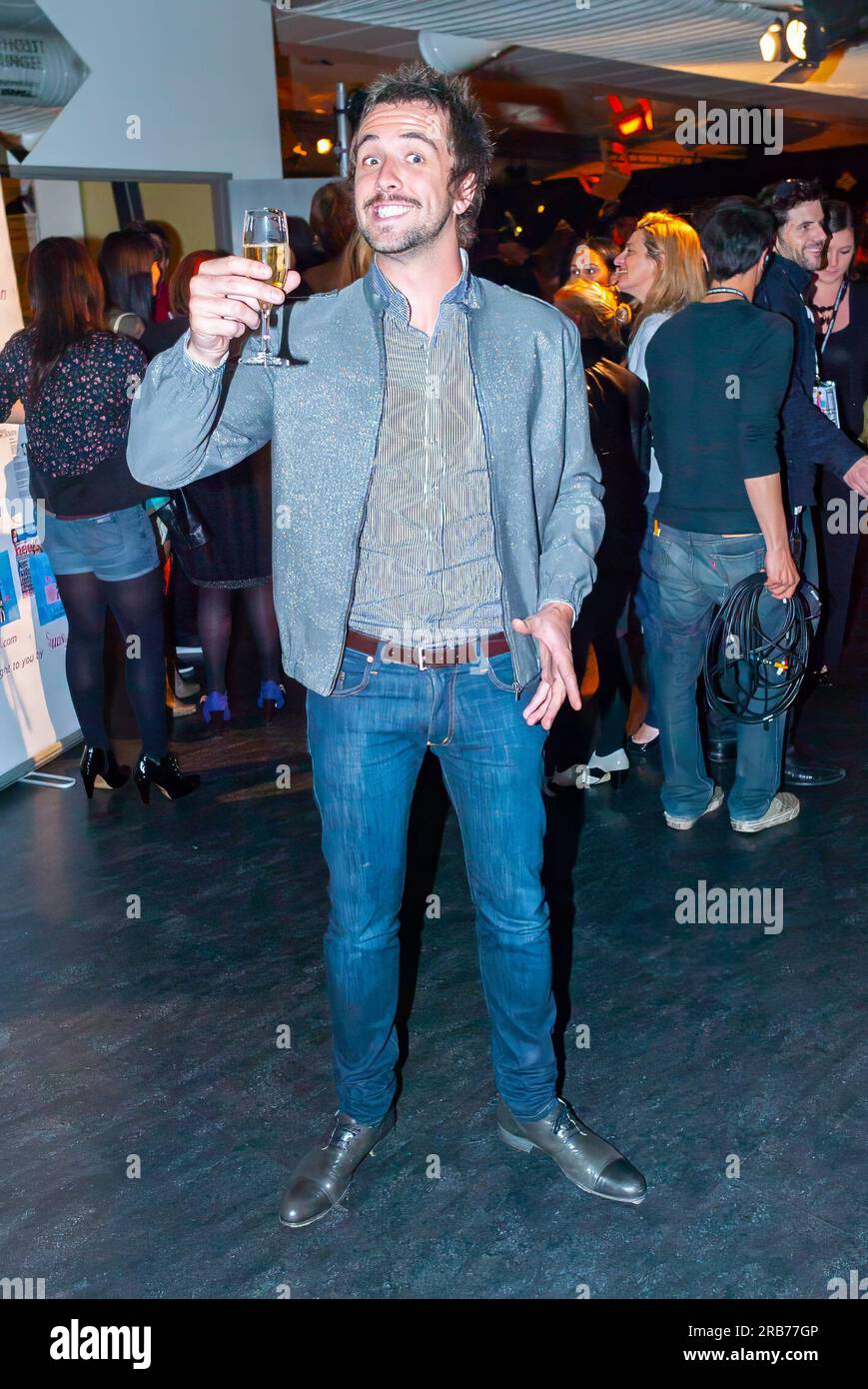 Darren McMullen spotted enjoying a drink at Rosemount Australia Fashion ...