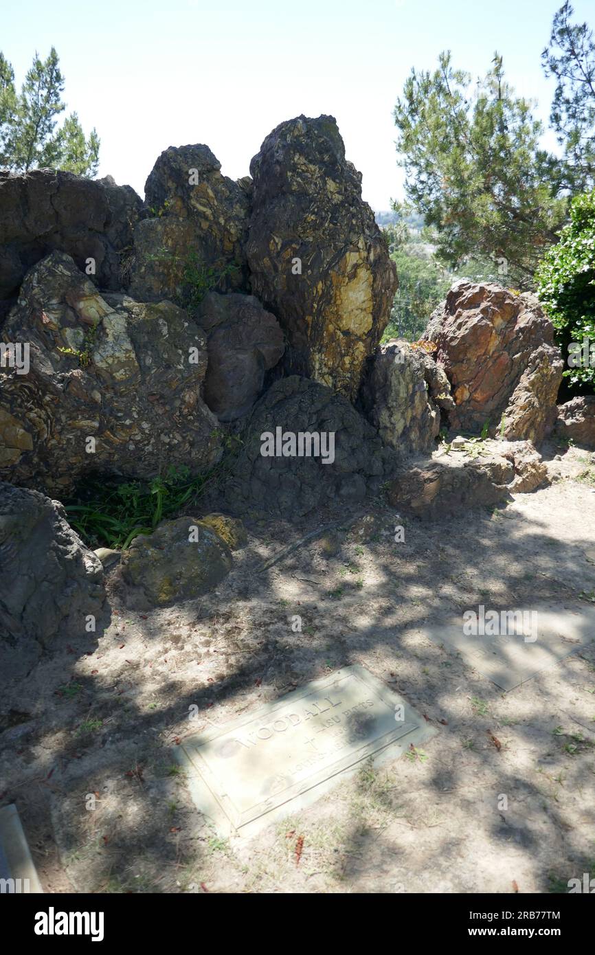 Culver City, California, USA 6th July 2023 Actress Zasu Pitts Grave in ...