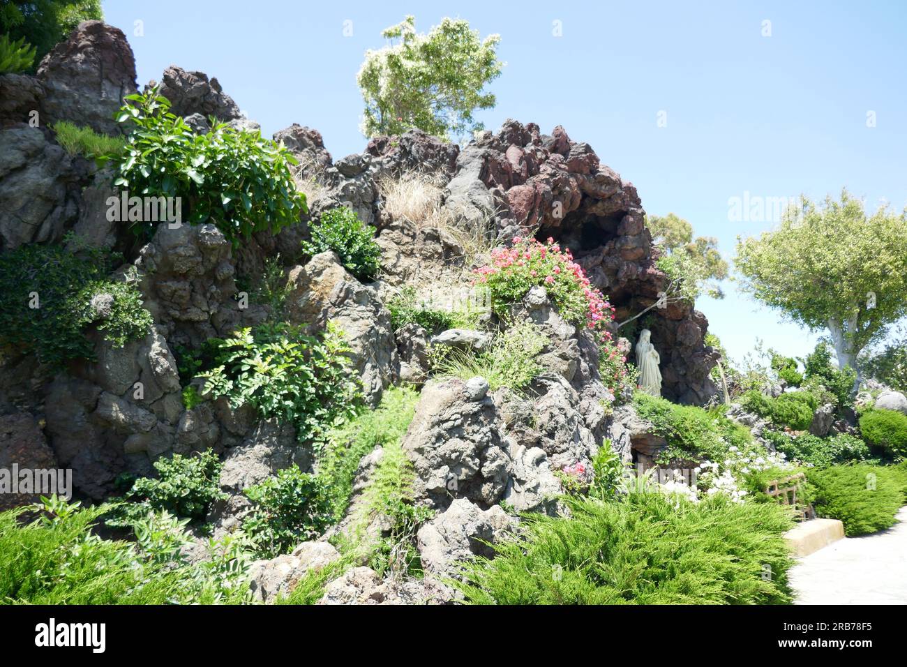 Grotto of holy cross cemetery hi-res stock photography and images - Alamy