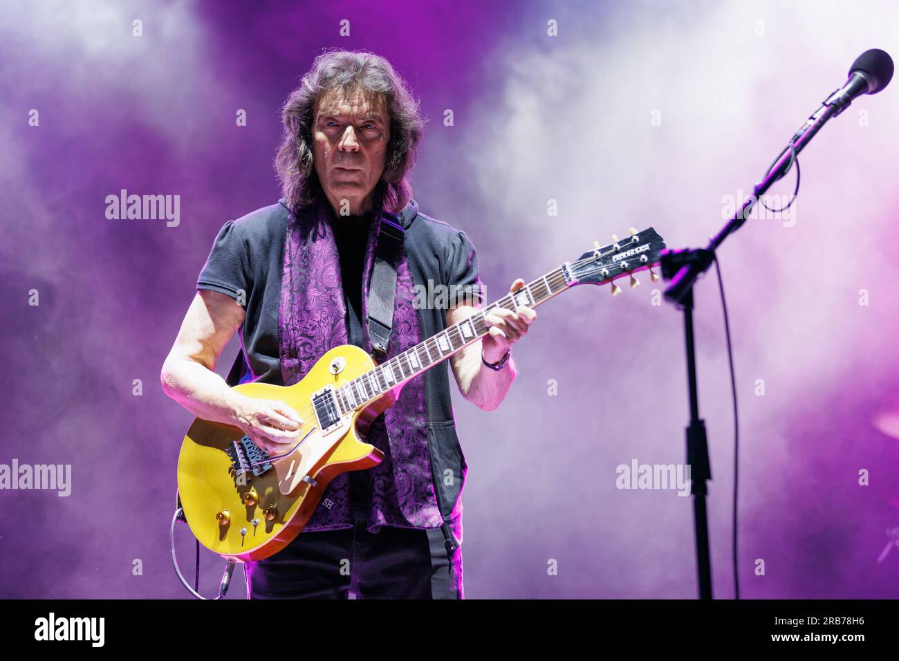 Steve hackett concert hi-res stock photography and images - Alamy