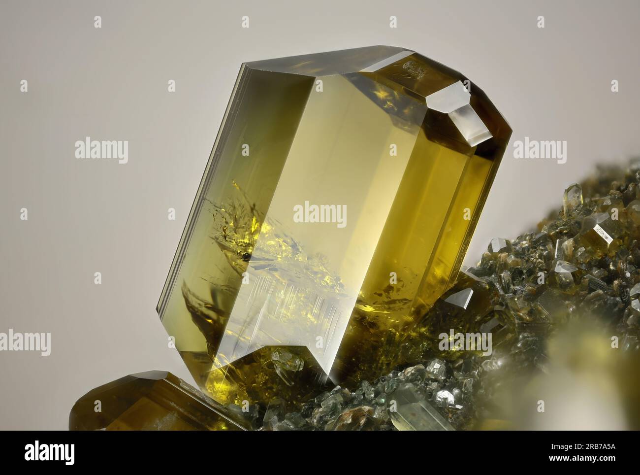 Epidoto hi-res stock photography and images - Alamy