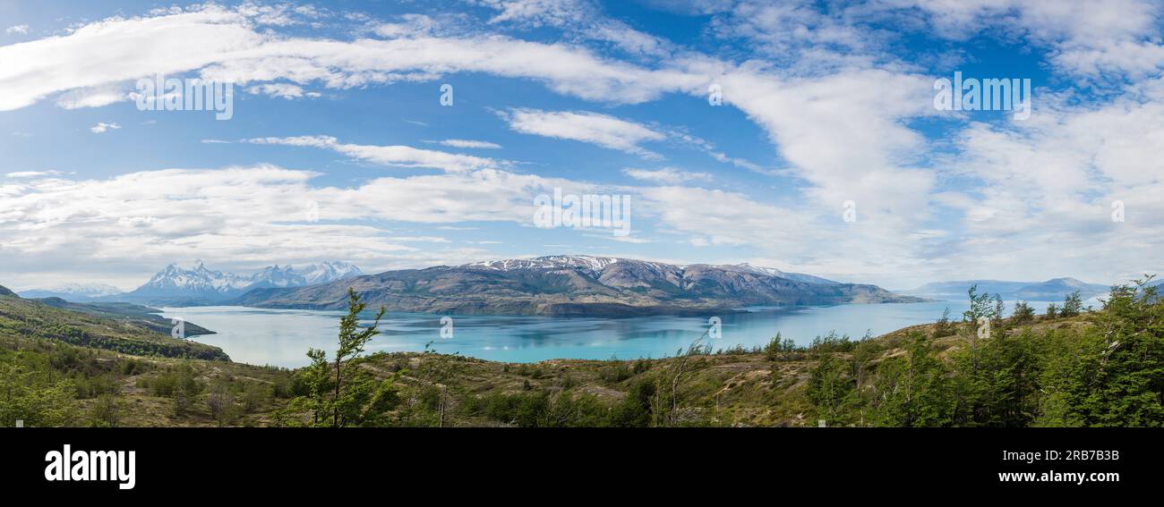 Panorama picture of Lago el Toro at the Torres del Paine National Park ...