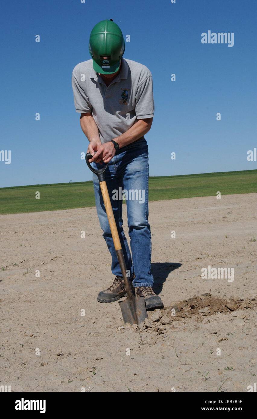 Office of Surface Mining, Reclamation, and Enforcement staff working at ...