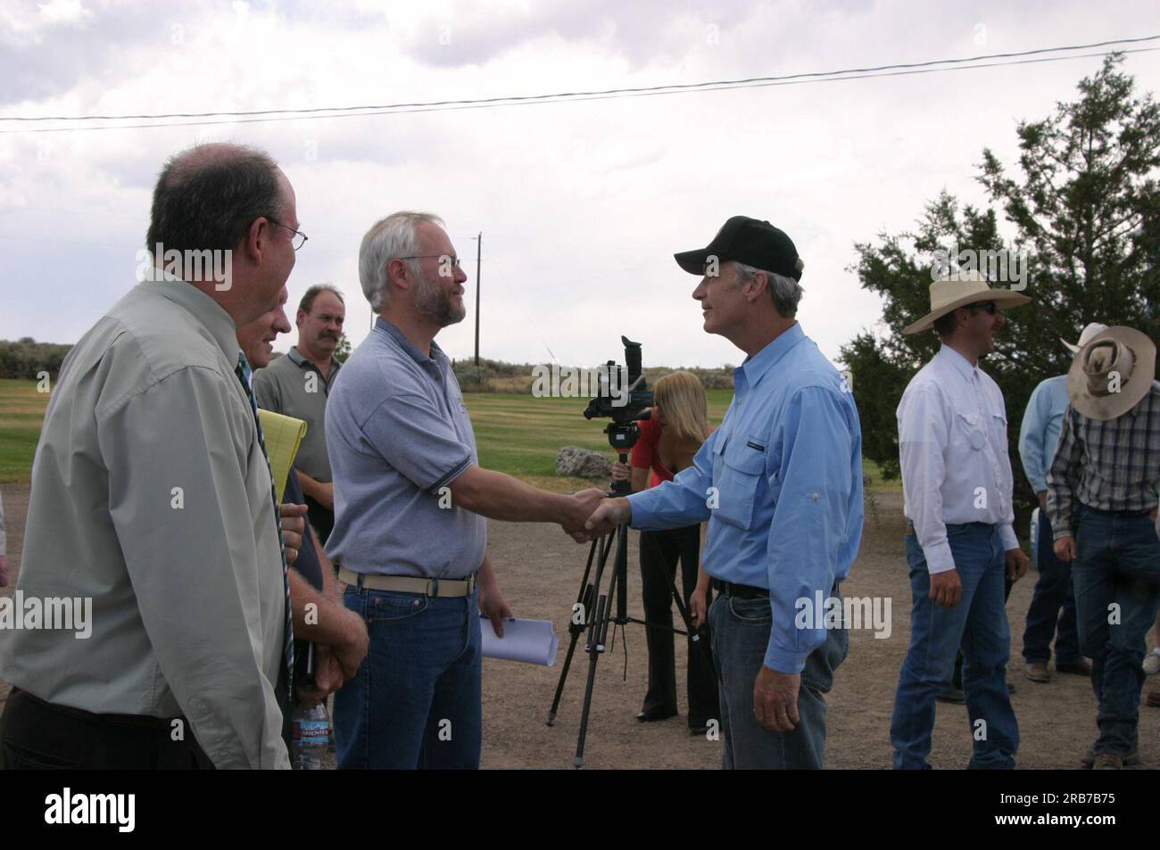 Visit of Secretary Dirk Kempthorne to southwestern Idaho, where he took ...