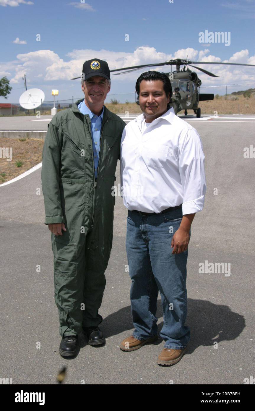 Visit of Secretary Dirk Kempthorne to southwestern Idaho for aerial ...