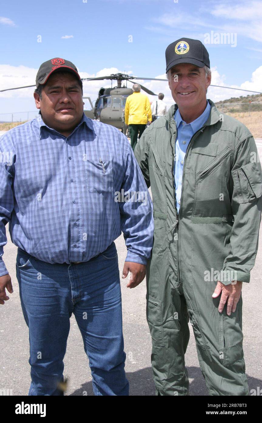 Visit of Secretary Dirk Kempthorne to southwestern Idaho for aerial ...