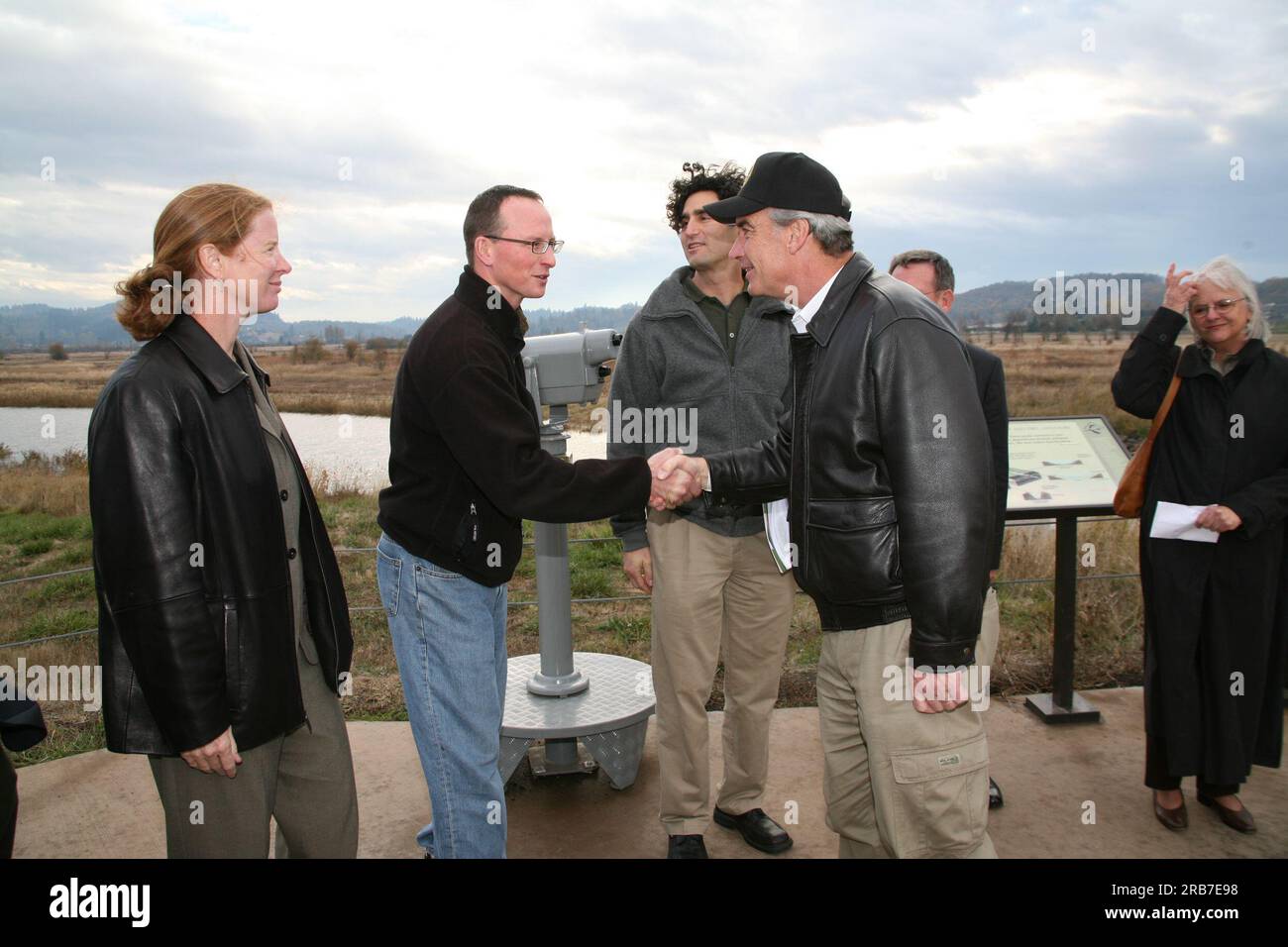 Secretary of the Interior, Dirk Kempthorne, meets Jason Nuckols, The ...