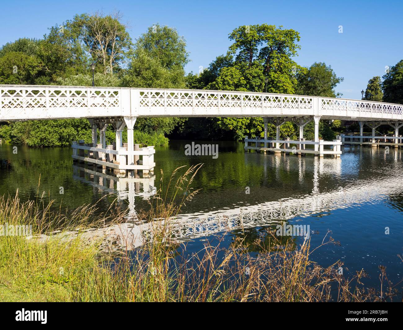 Whitchurch bridge reading hi-res stock photography and images - Alamy
