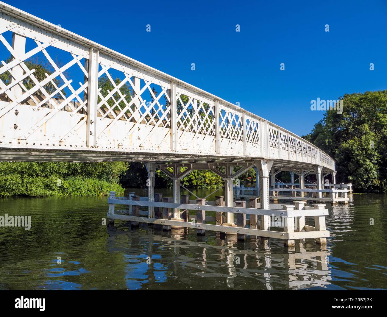 Whitchurch bridge reading hi-res stock photography and images - Alamy
