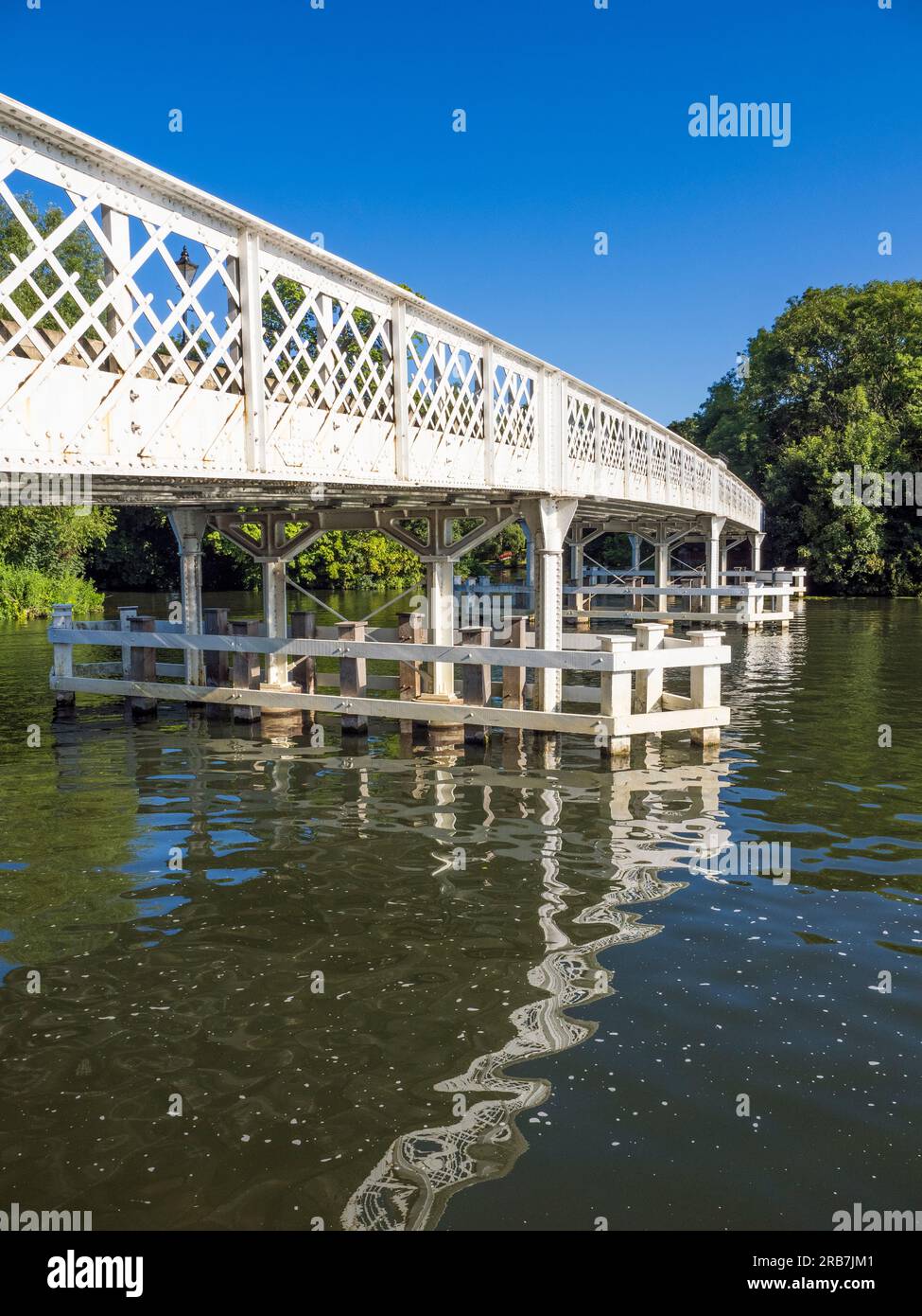 Whitchurch bridge reading hi-res stock photography and images - Alamy