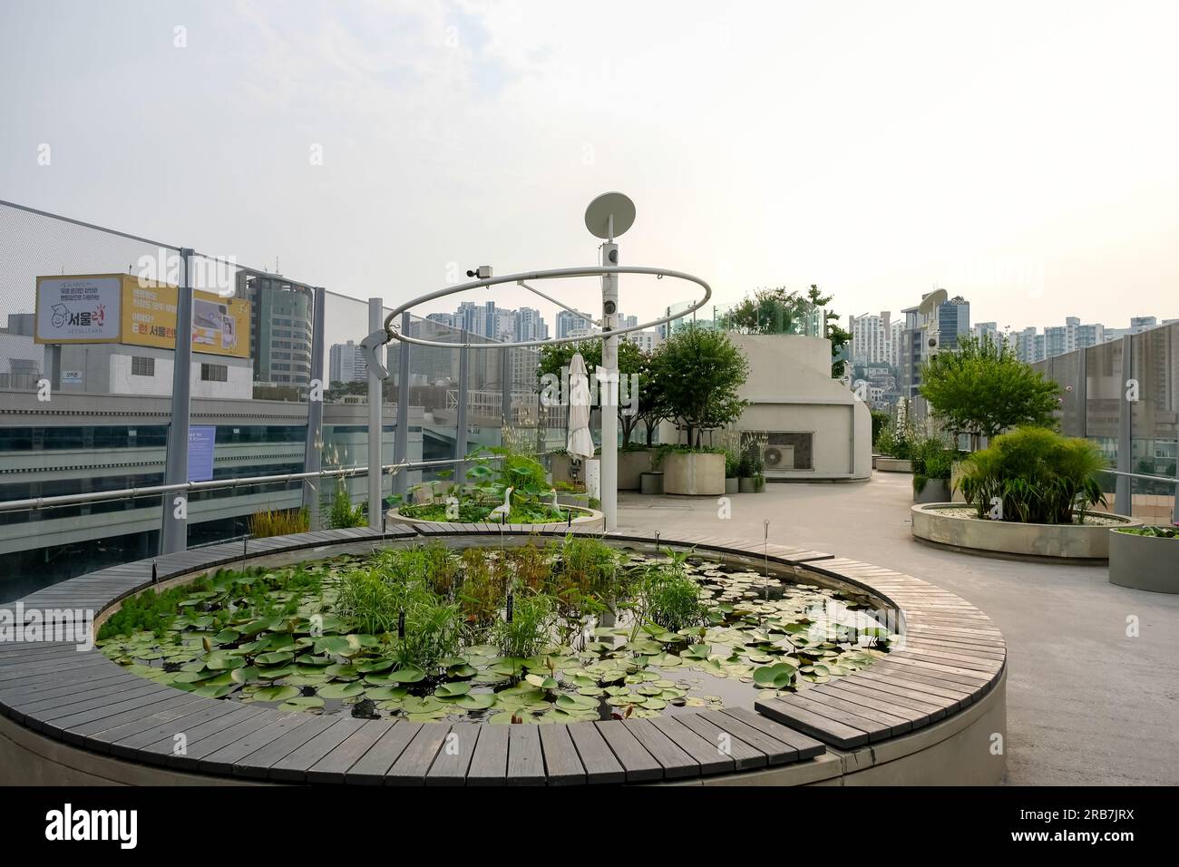 Seoul, South Korea - 10 July 2022: Seoullo 7017 Seoul Skygarden or ...