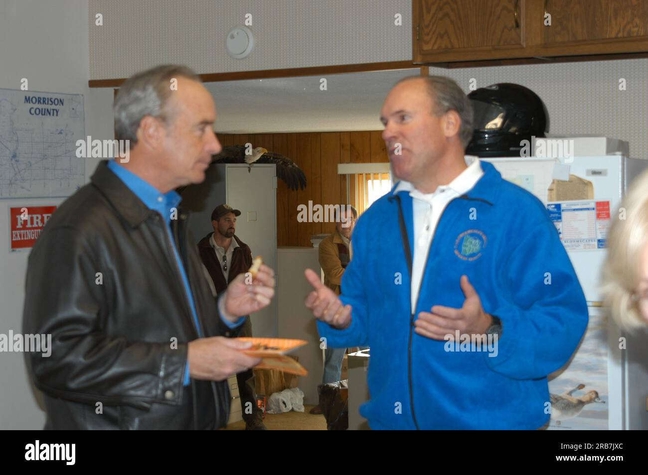 Secretary Dirk Kempthorne touring with Fish and Wildlife Service staff ...
