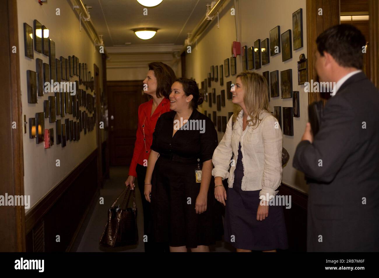 Secretary Dirk Kempthorne receiving visit at Main Interior from Nancy ...