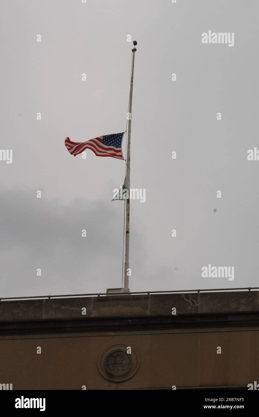 Views of the front of Main Interior Building, flag Stock Photo - Alamy