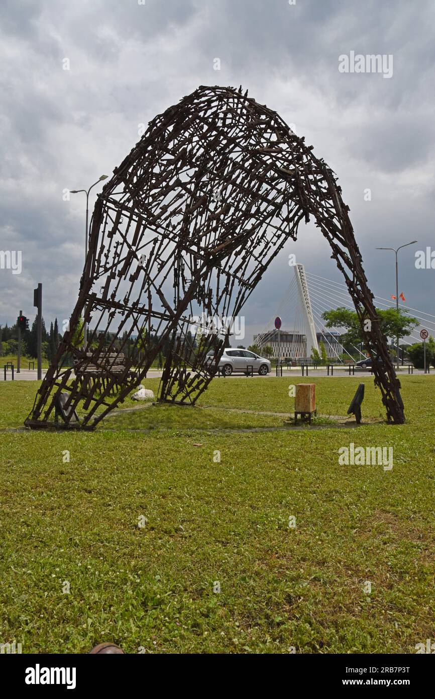 Rifles & weapons from the Balkans conflict turned into a sculpture & memorial entitled Bird of ...