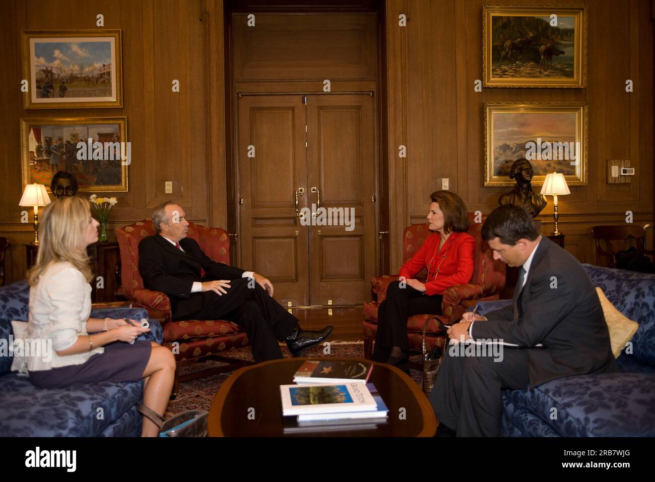 Secretary Dirk Kempthorne receiving visit at Main Interior from Nancy ...
