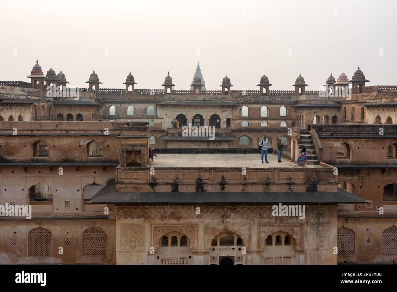 ORCHHA, MADHYA PRADESH, INDIA - DECEMBER 27, 2021: Orchha fort and ...