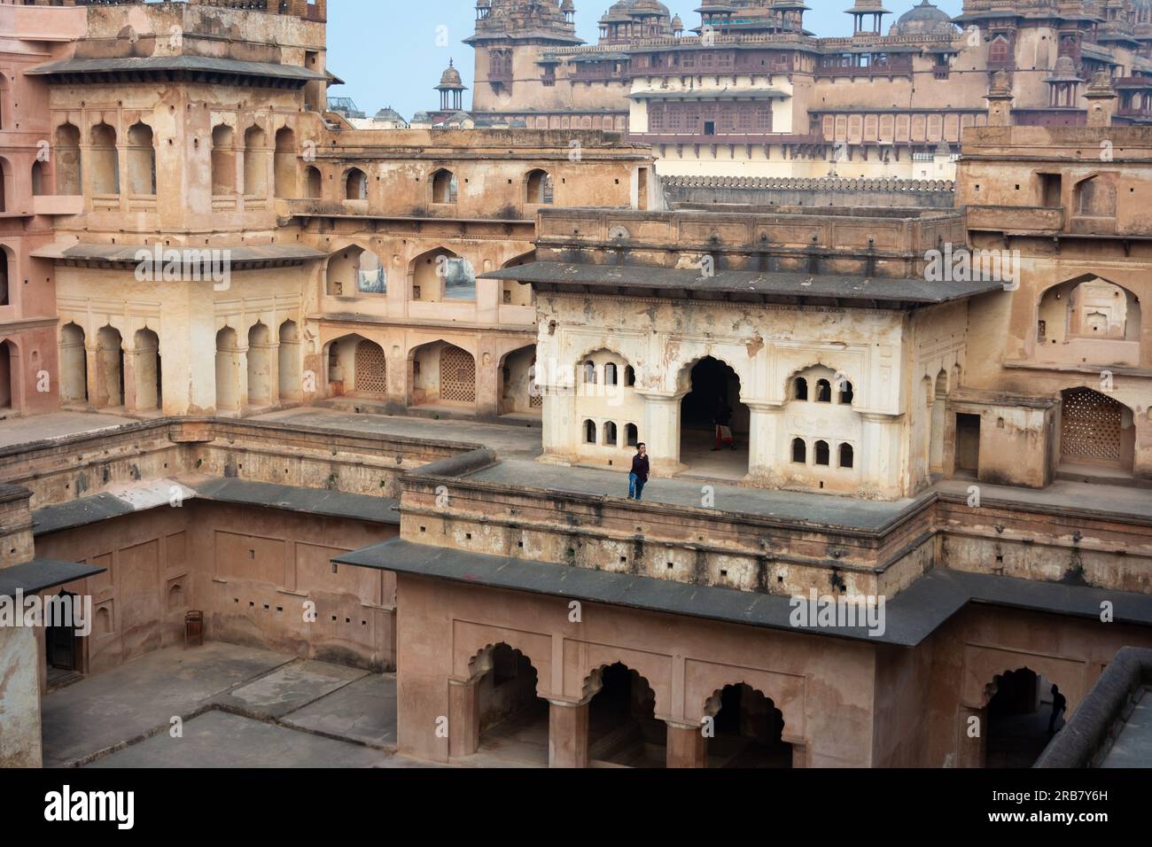 ORCHHA, MADHYA PRADESH, INDIA - DECEMBER 27, 2021: Orchha fort and ...