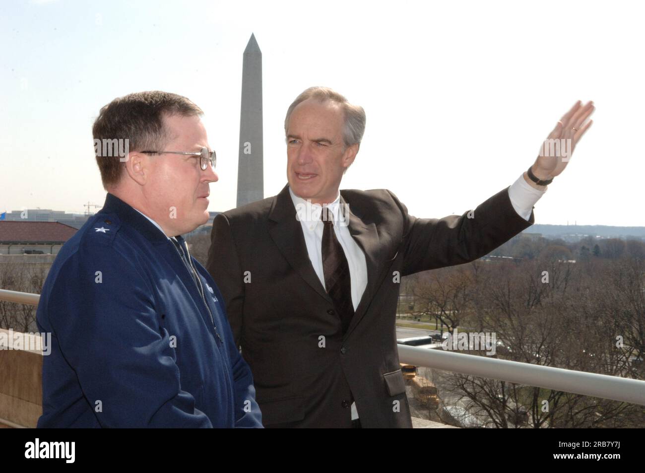 Secretary Dirk Kempthorne receiving visit at Main Interior from ...
