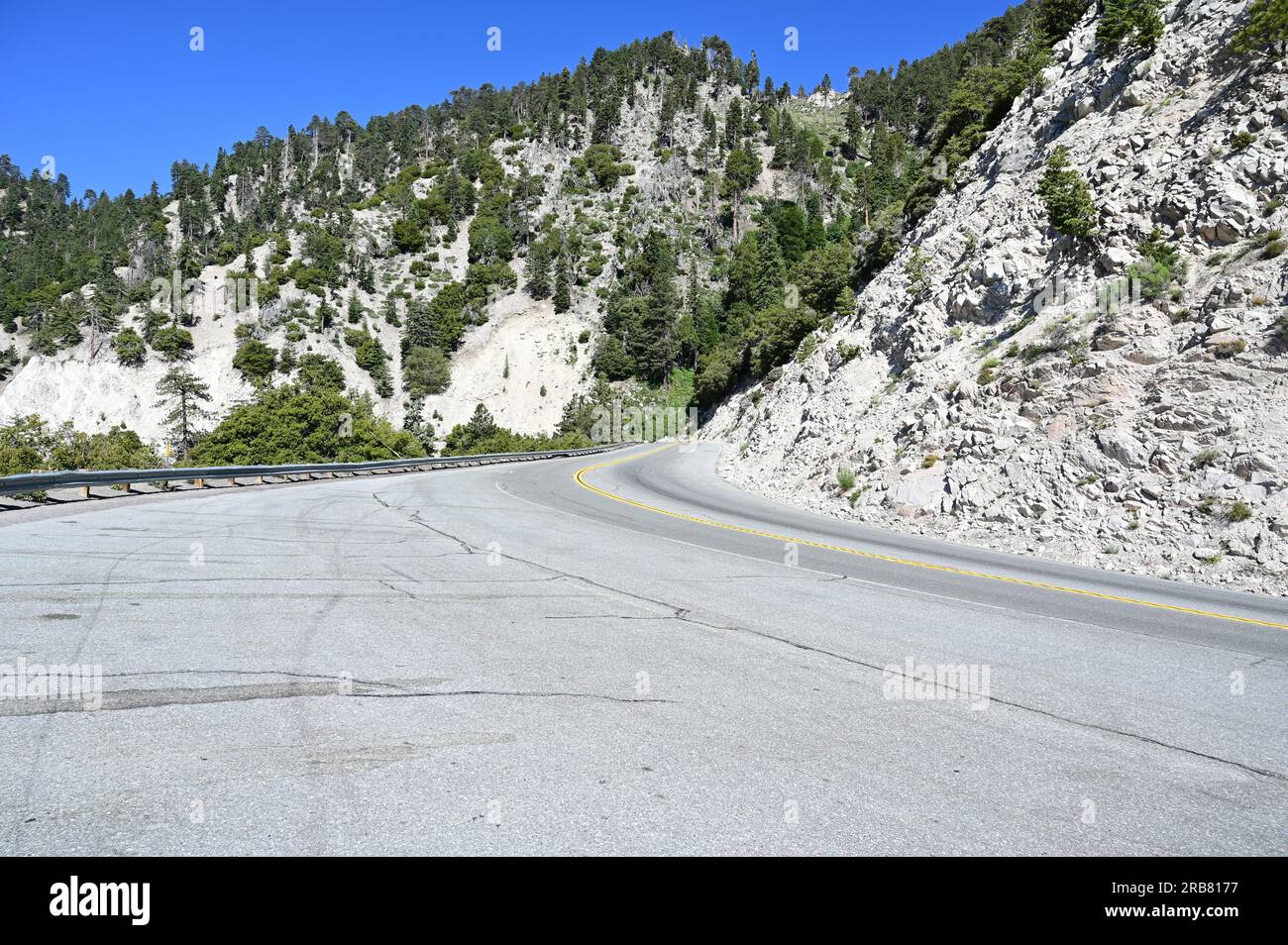 The mountain road of California state route 18 Stock Photo - Alamy
