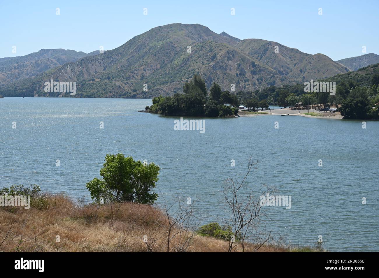 Lake Piru reservoir located in Los Padres National Forest and Topatopa ...