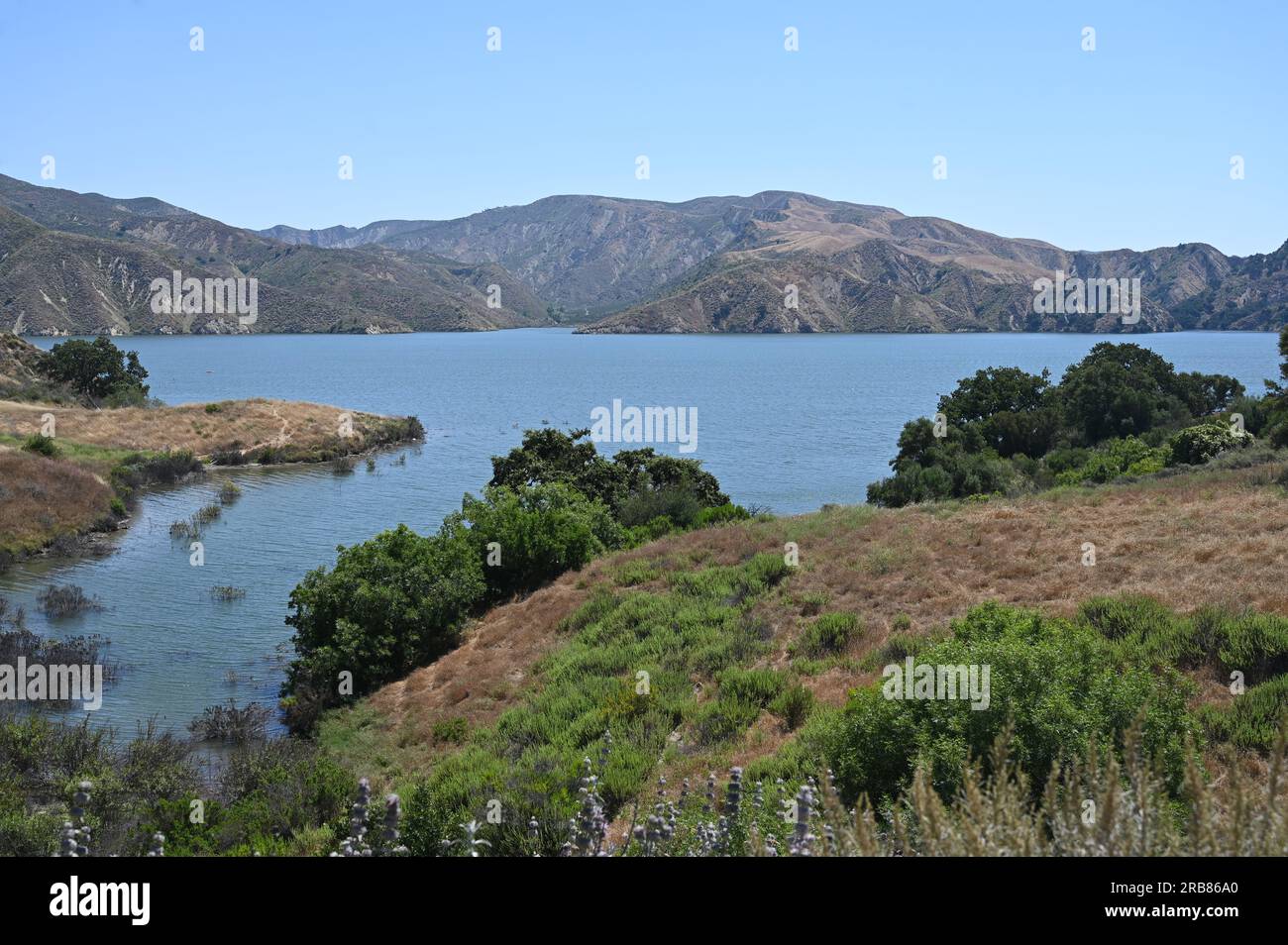 Lake Piru reservoir located in Los Padres National Forest and Topatopa ...