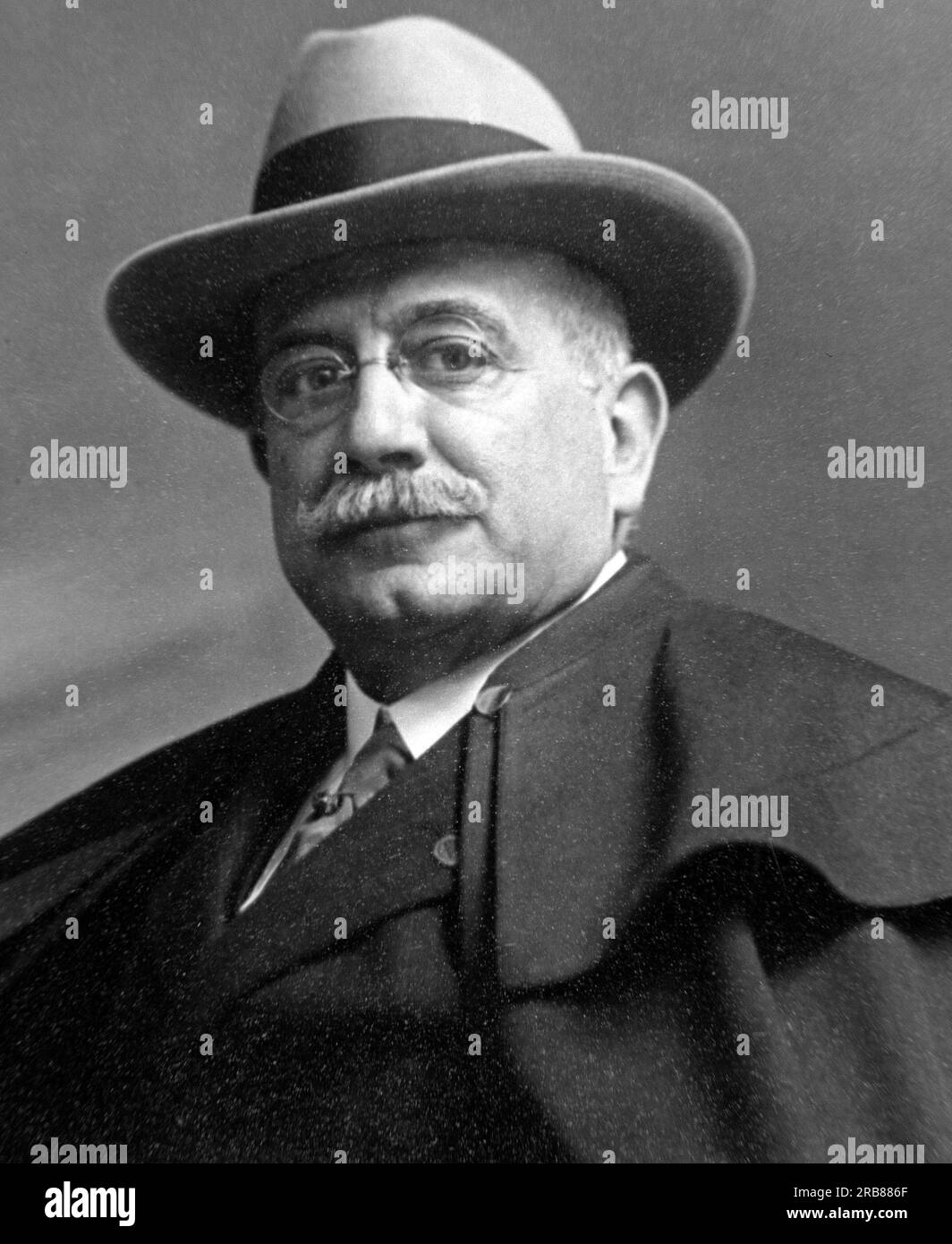 RIVAS , NATALIO. FILOSOFO ESPAÑOL . ALBUÑOL 1865 - 1958 Stock Photo - Alamy