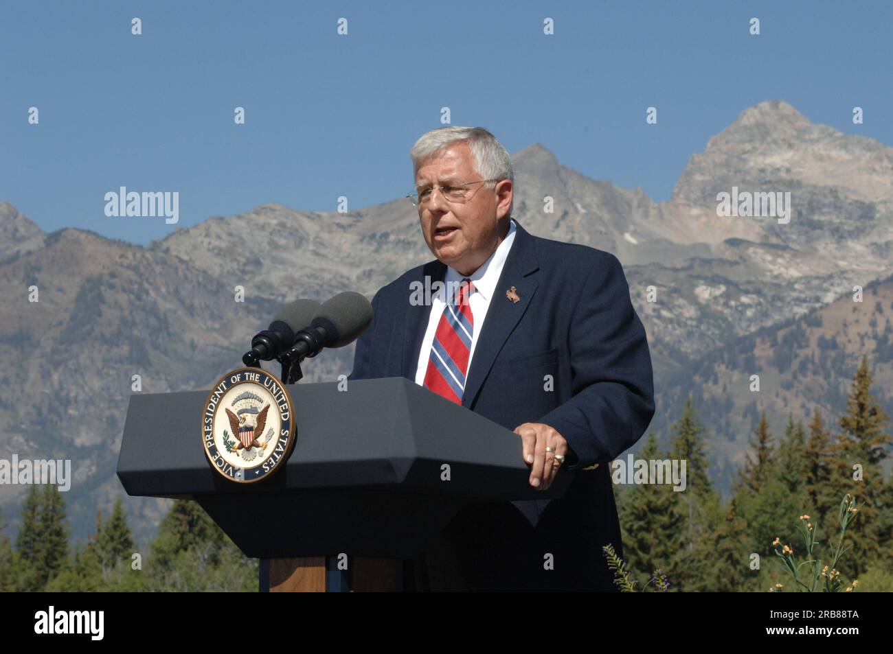 Dedication ceremony for the new Craig Thomas Discovery and Visitor ...