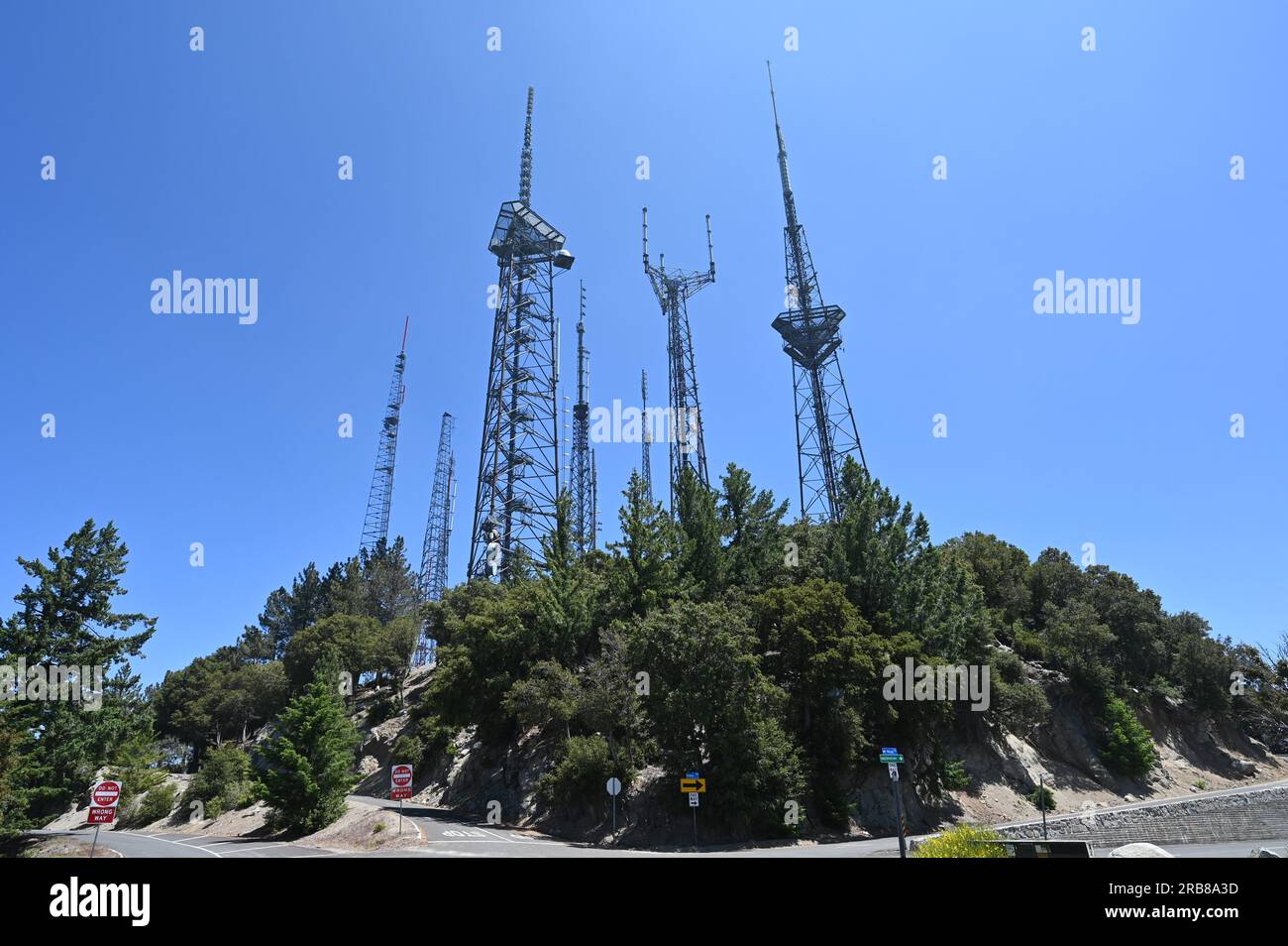 Mobile Phone towers at the 5,710-foot peak in the San Gabriel Mountains ...