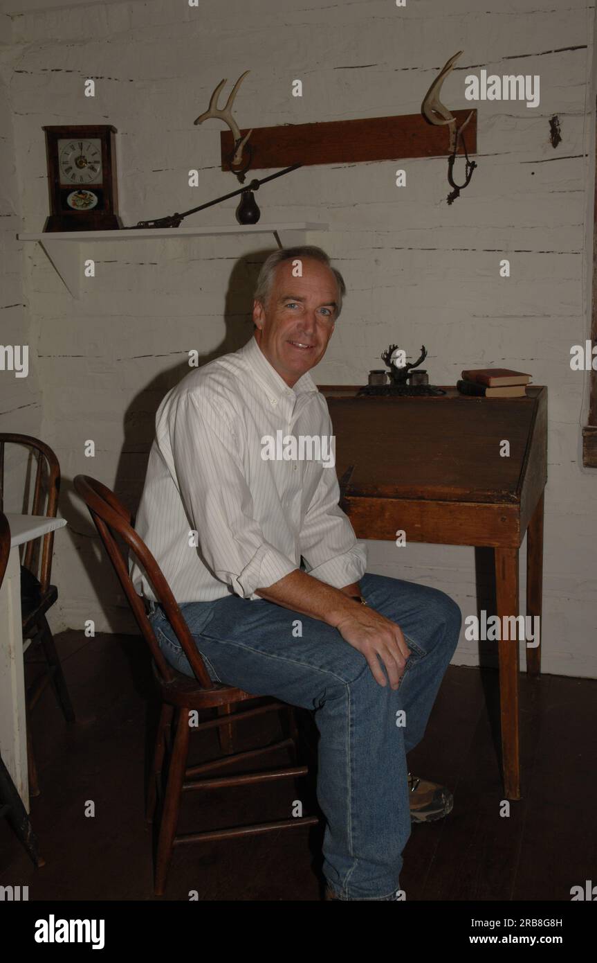 Visit of Secretary Dirk Kempthorne and aides to Theodore Roosevelt ...