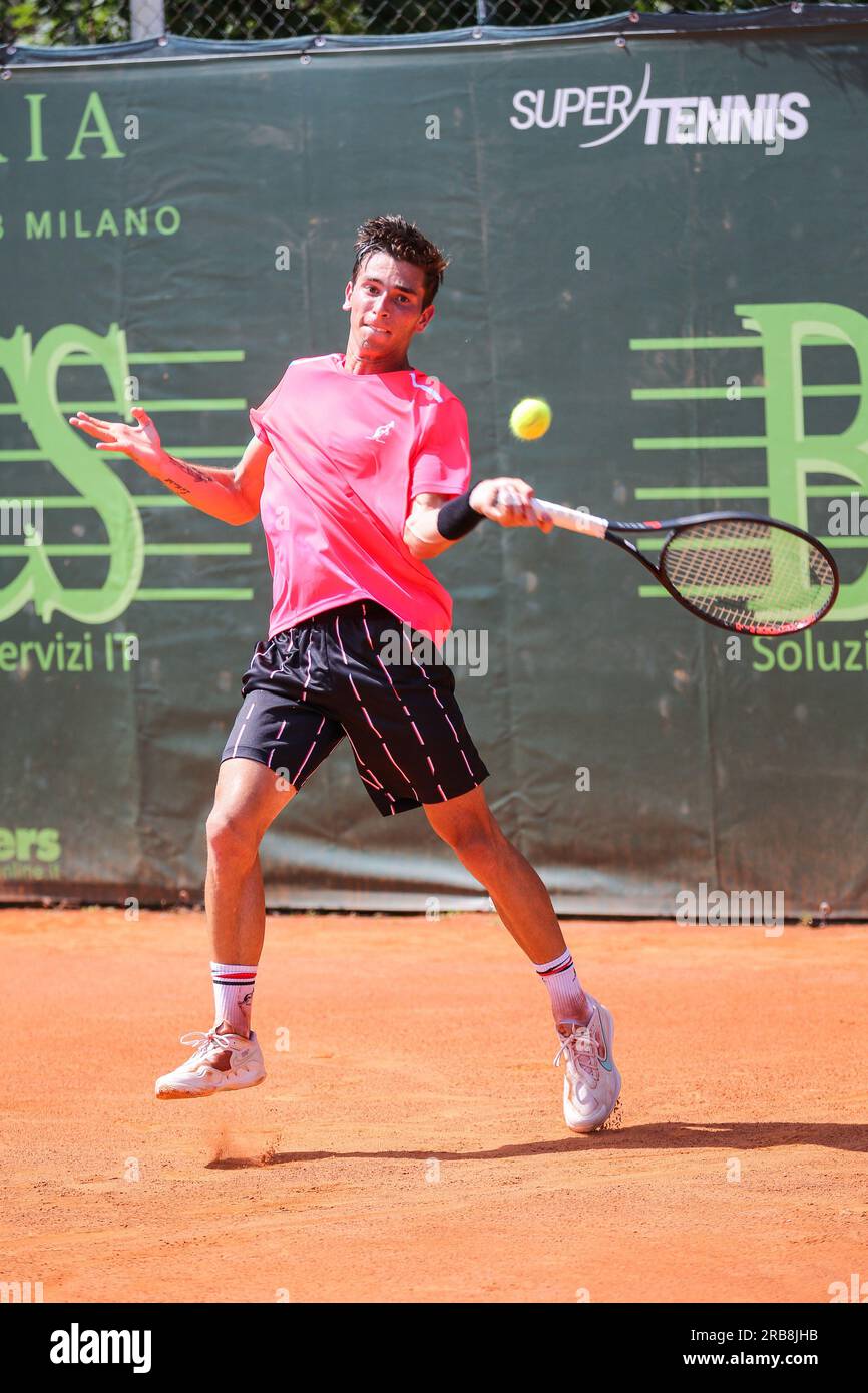 Trofeo gigante hi-res stock photography and images - Alamy