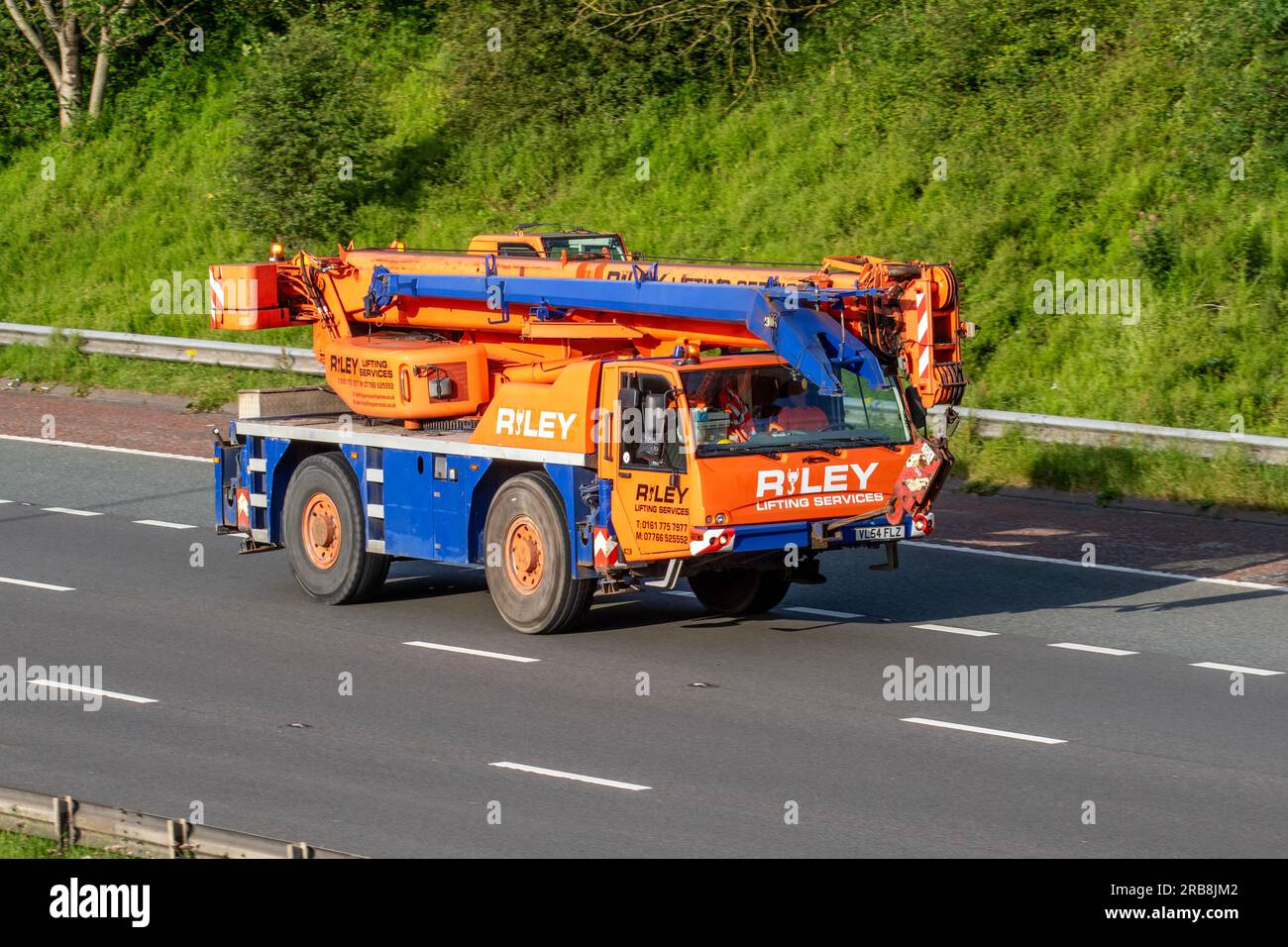 Riley lifting services hi-res stock photography and images - Alamy