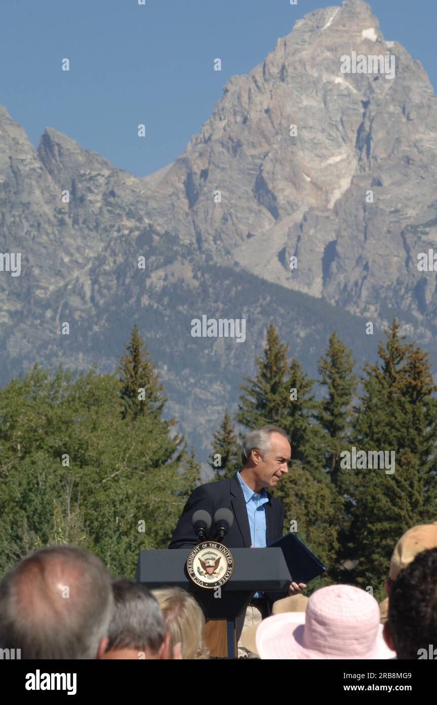 Dedication ceremony for the new Craig Thomas Discovery and Visitor ...
