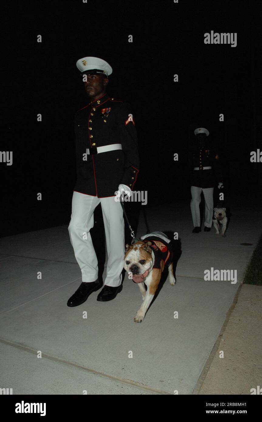 Visit of Secretary Dirk Kempthorne to the Marine Barracks, Washington ...
