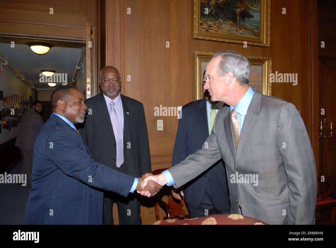 Secretary Dirk Kempthorne and aides meeting at Main Interior with ...