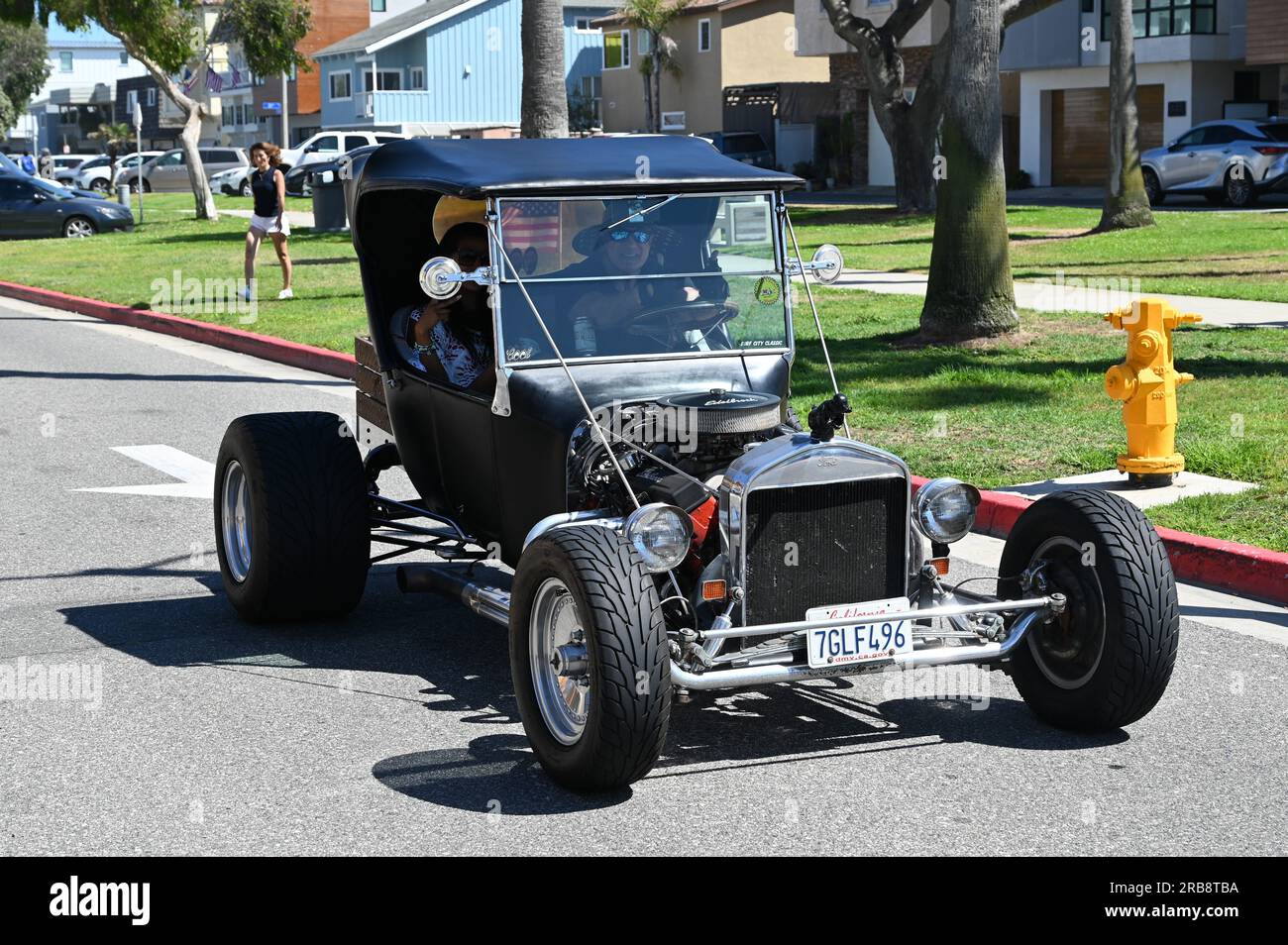 Bucket T custom hot rod at Sunset Beach in Los Angeles Stock Photo - Alamy