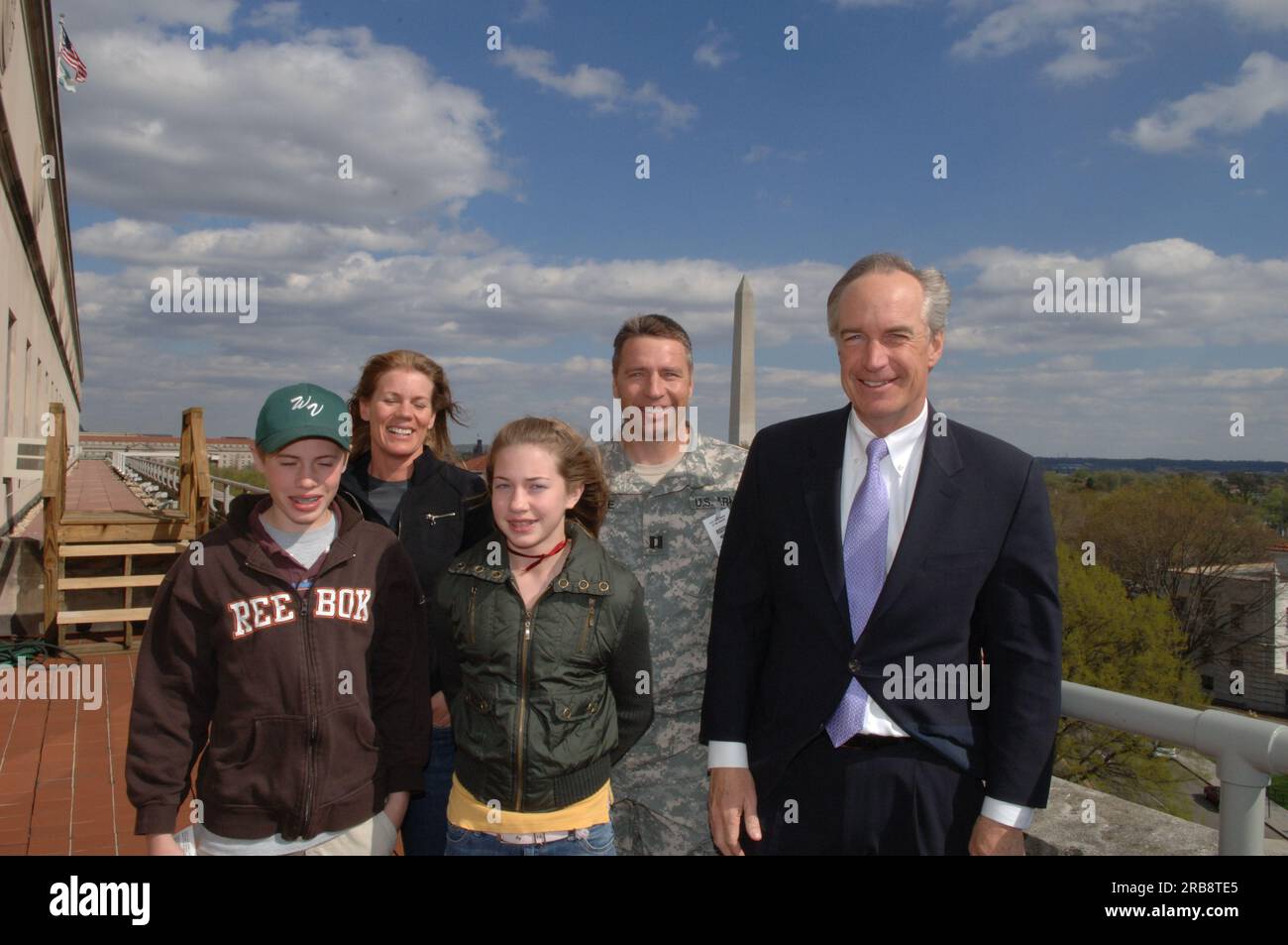 Secretary Dirk Kempthorne receiving visit at Main Interior from U.S ...