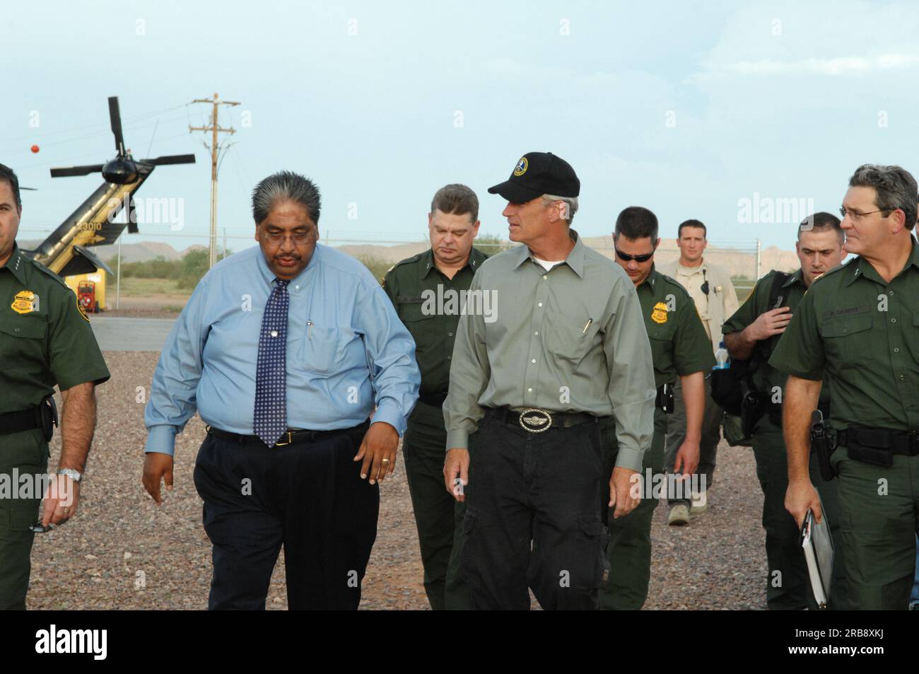 Visit of Secretary Dirk Kempthorne to Pima County, Arizona's border ...