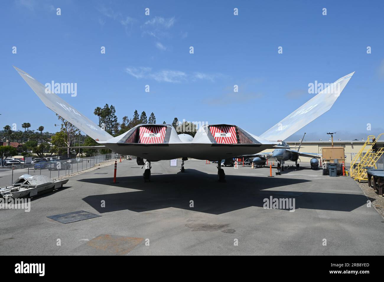 Black widow ii hi-res stock photography and images - Alamy