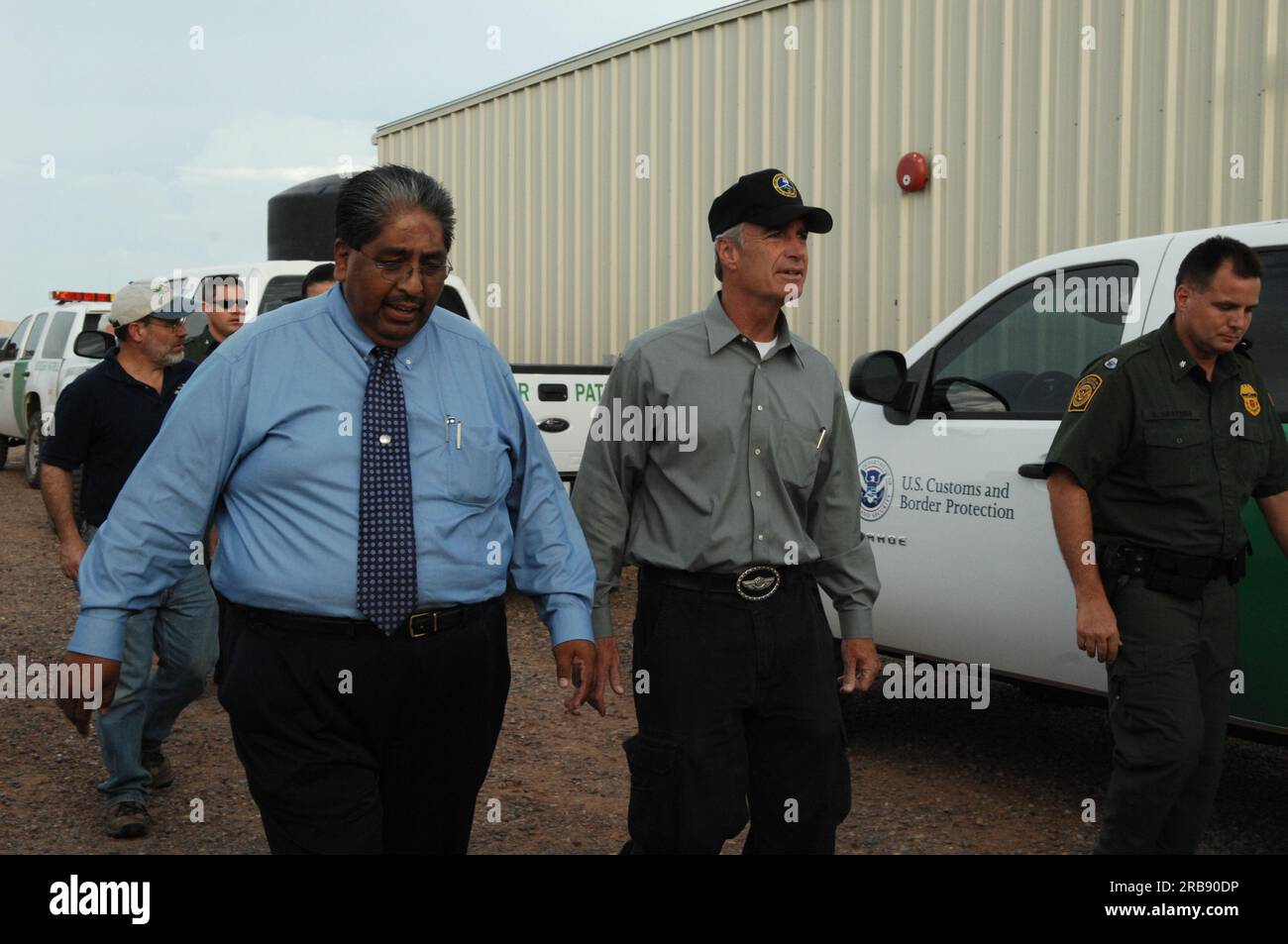 Visit of Secretary Dirk Kempthorne to Pima County, Arizona's border ...