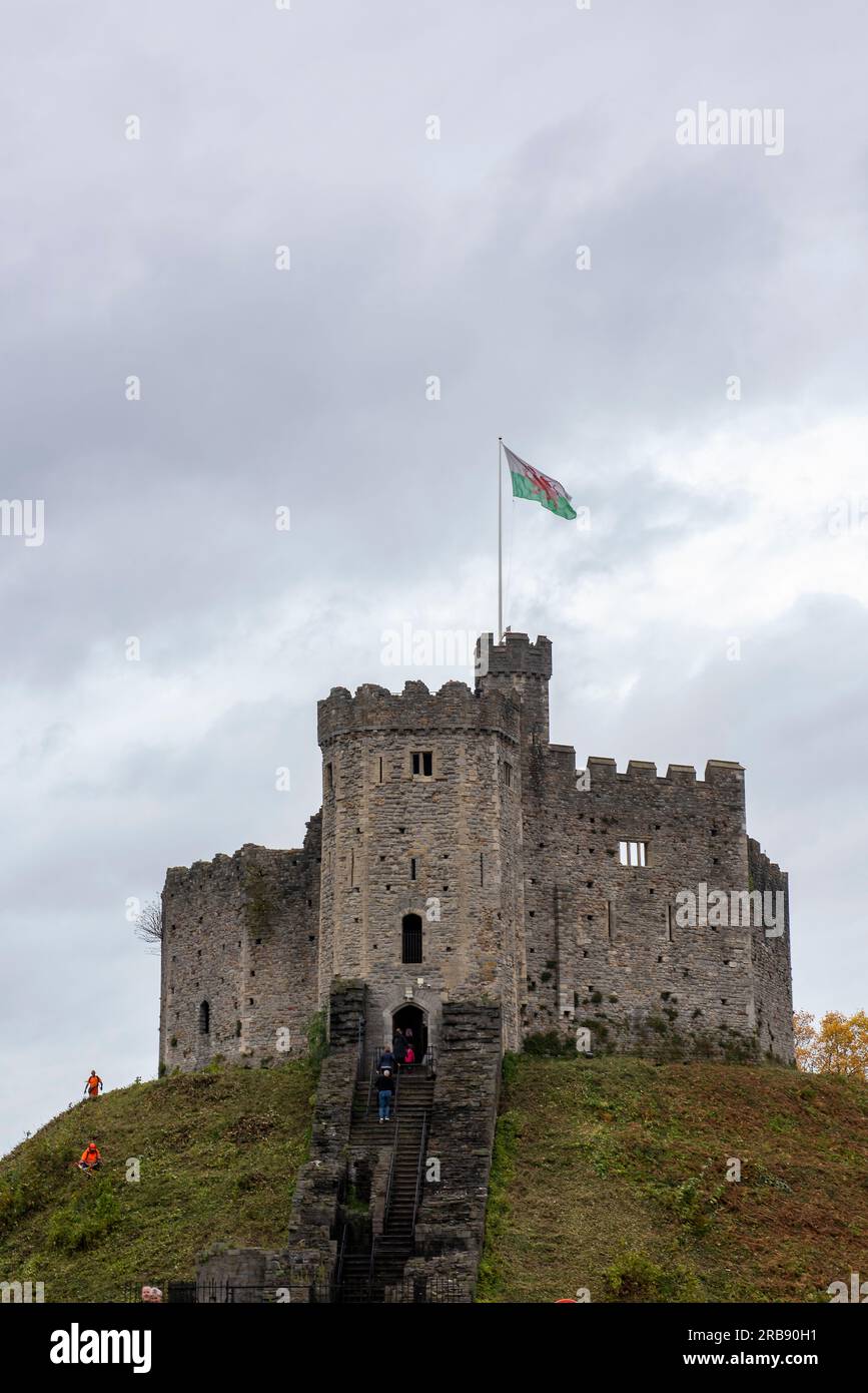 Cardiff historic landmarks hi-res stock photography and images - Alamy